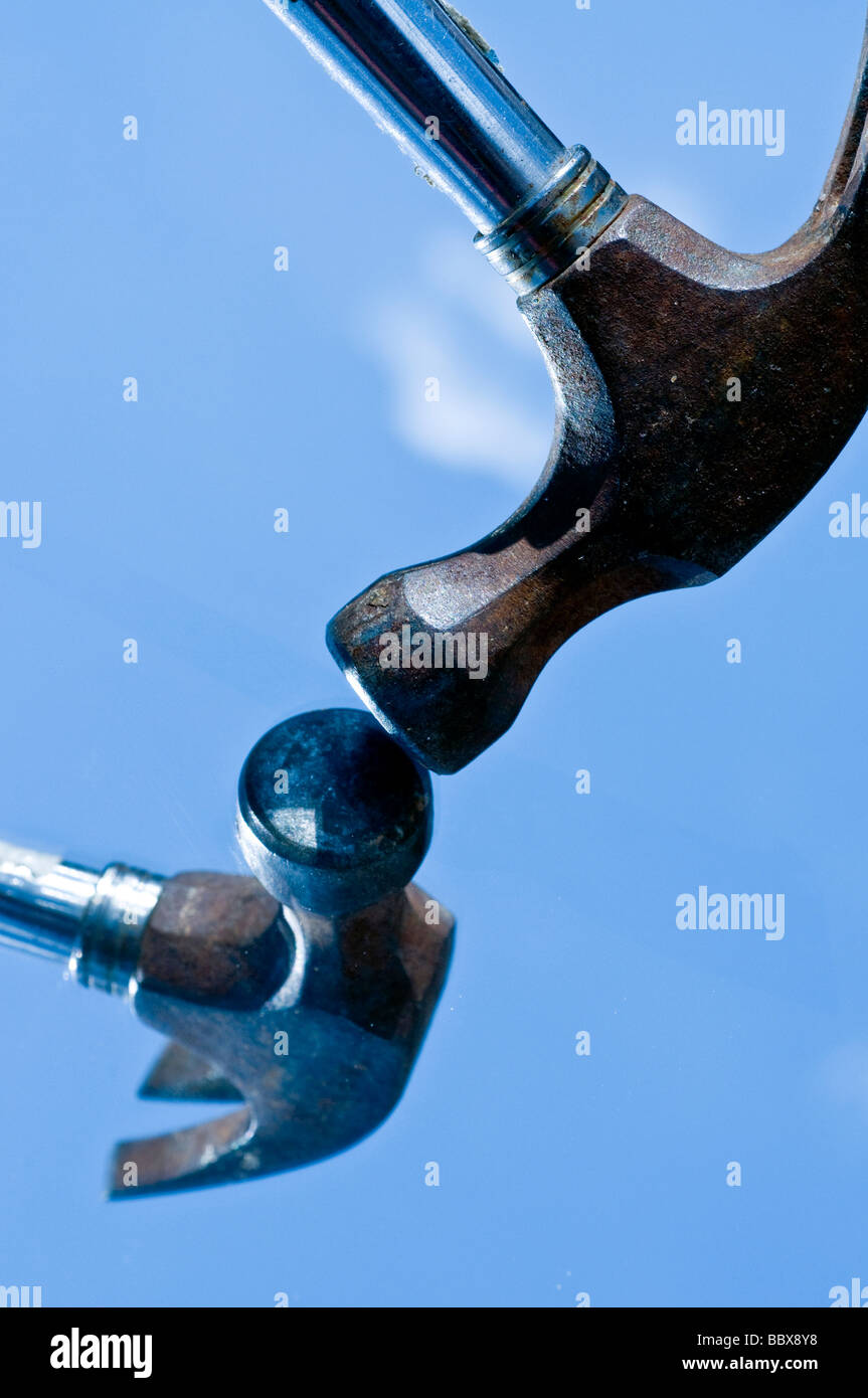 Metal hammer strike hi-res stock photography and images - Alamy