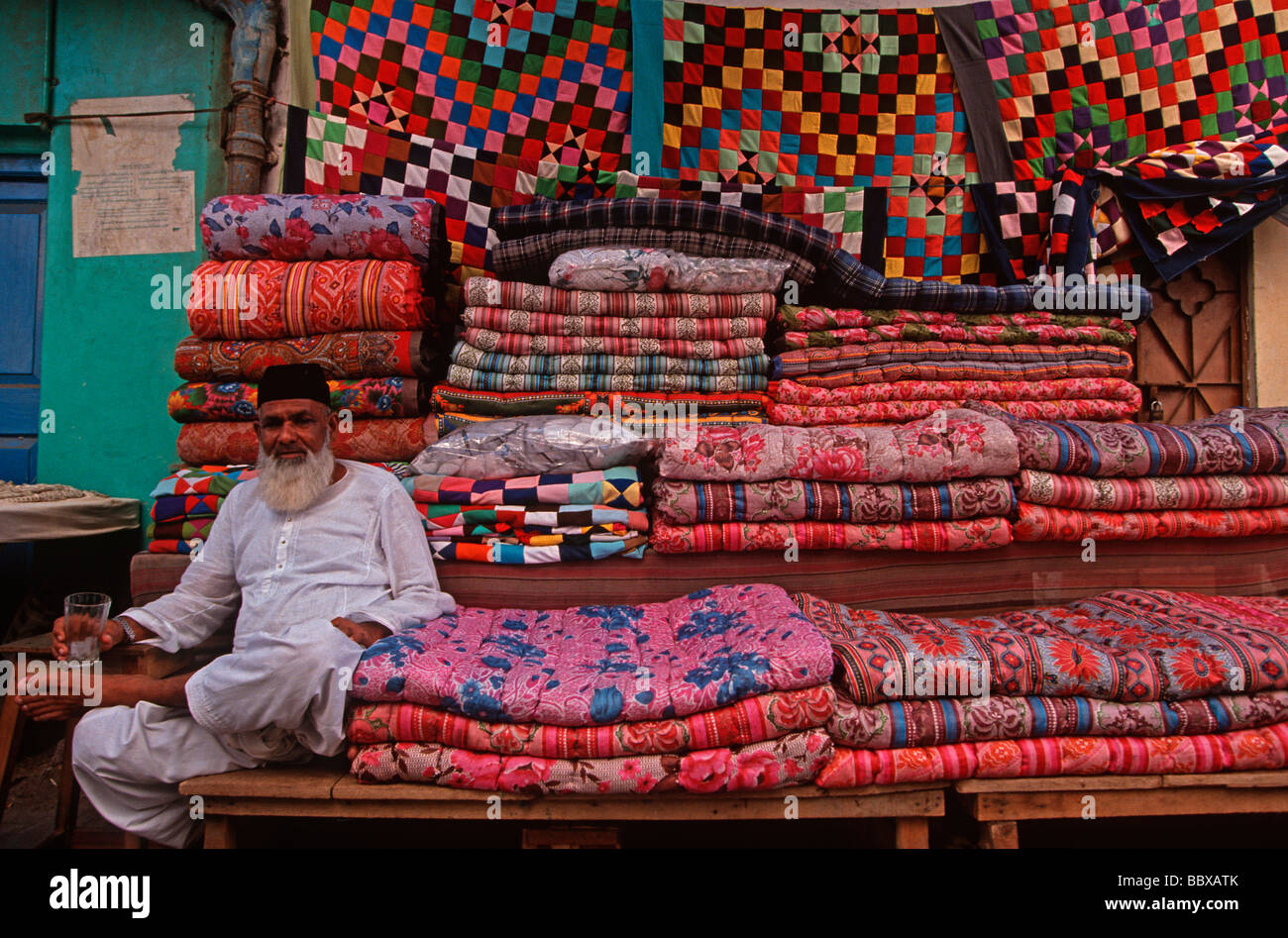 Pakistan Sind Region Karachi Saddar Bazaar Stock Photo - Alamy