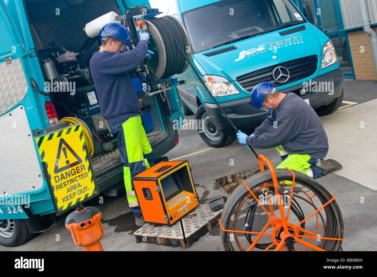 Drainage cleaning hi-res stock photography and images - Alamy