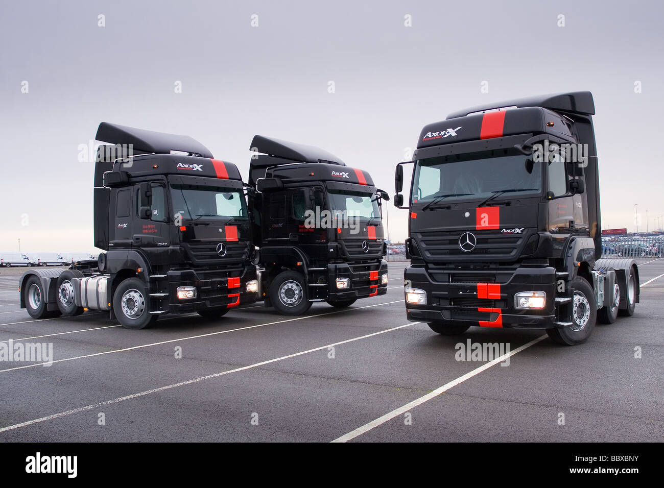 Mercedes benz axor trucks hi-res stock photography and images - Alamy