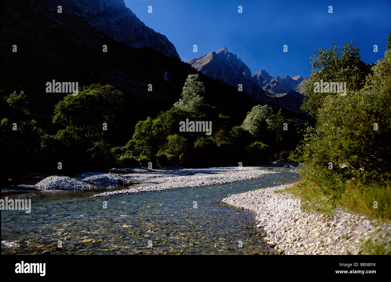 Maira hi-res stock photography and images - Alamy