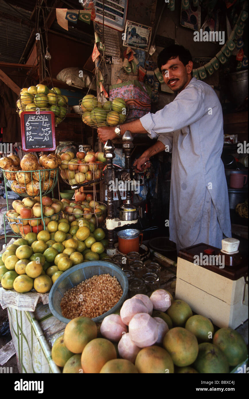 Pakistan Sind Region Karachi Saddar Bazaar Stock Photo - Alamy
