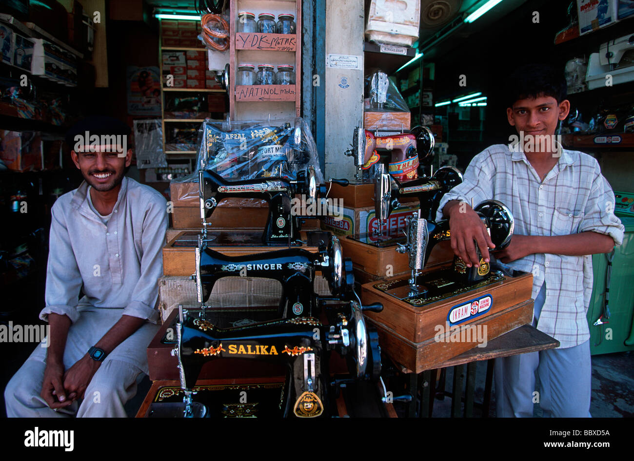 Saddar bazaar hi-res stock photography and images - Alamy