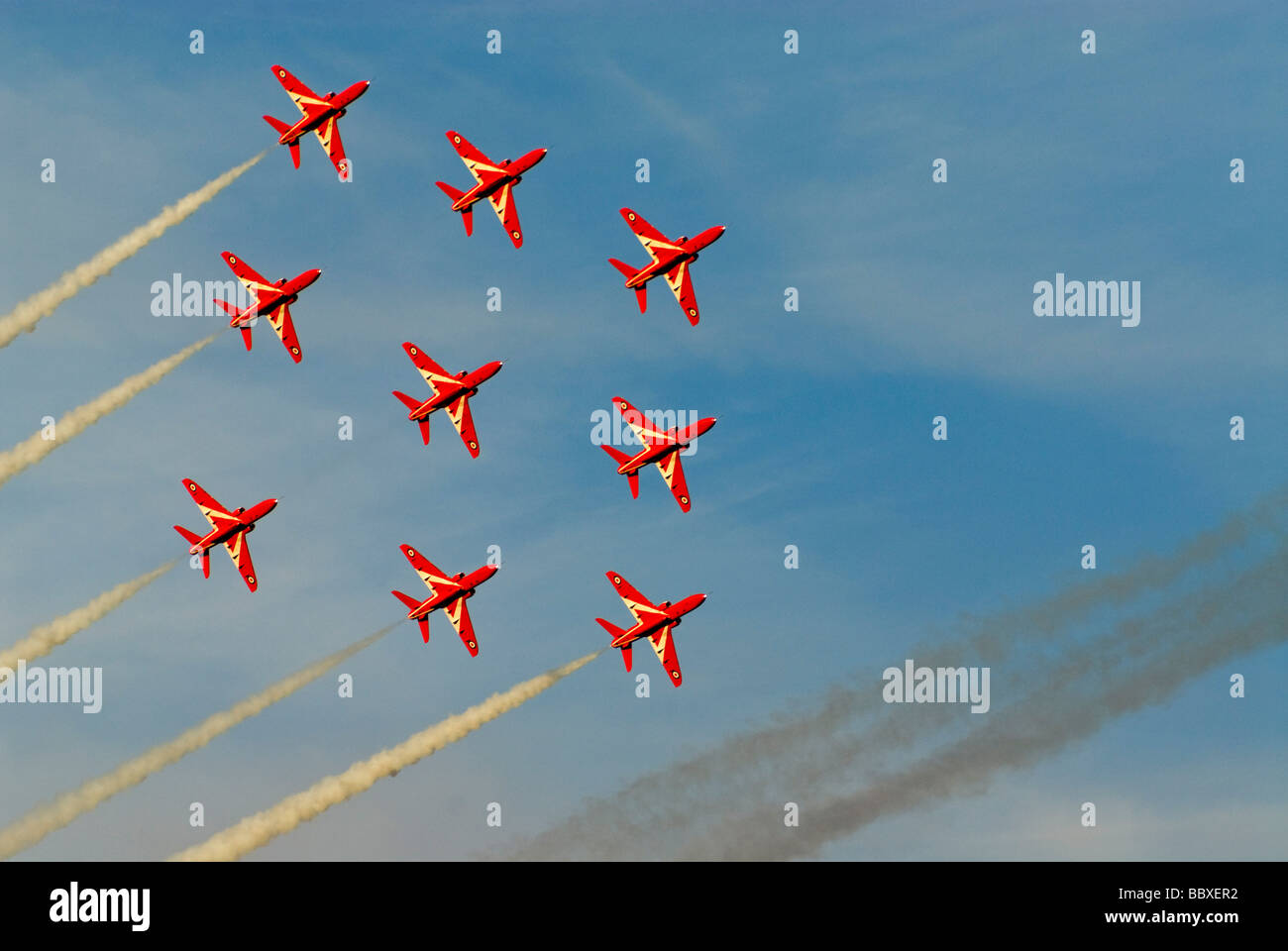 Arrows arrows hi-res stock photography and images - Alamy