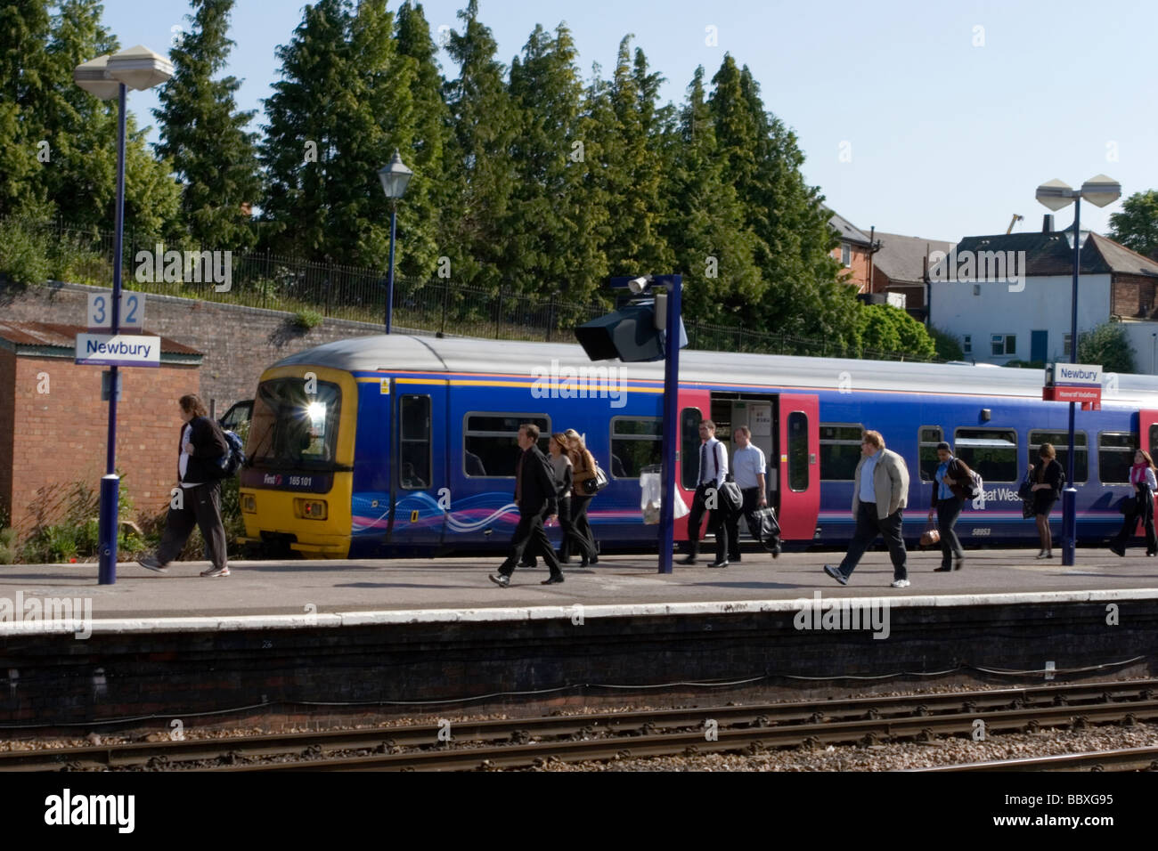 Newbury train station Stock Photo - Alamy
