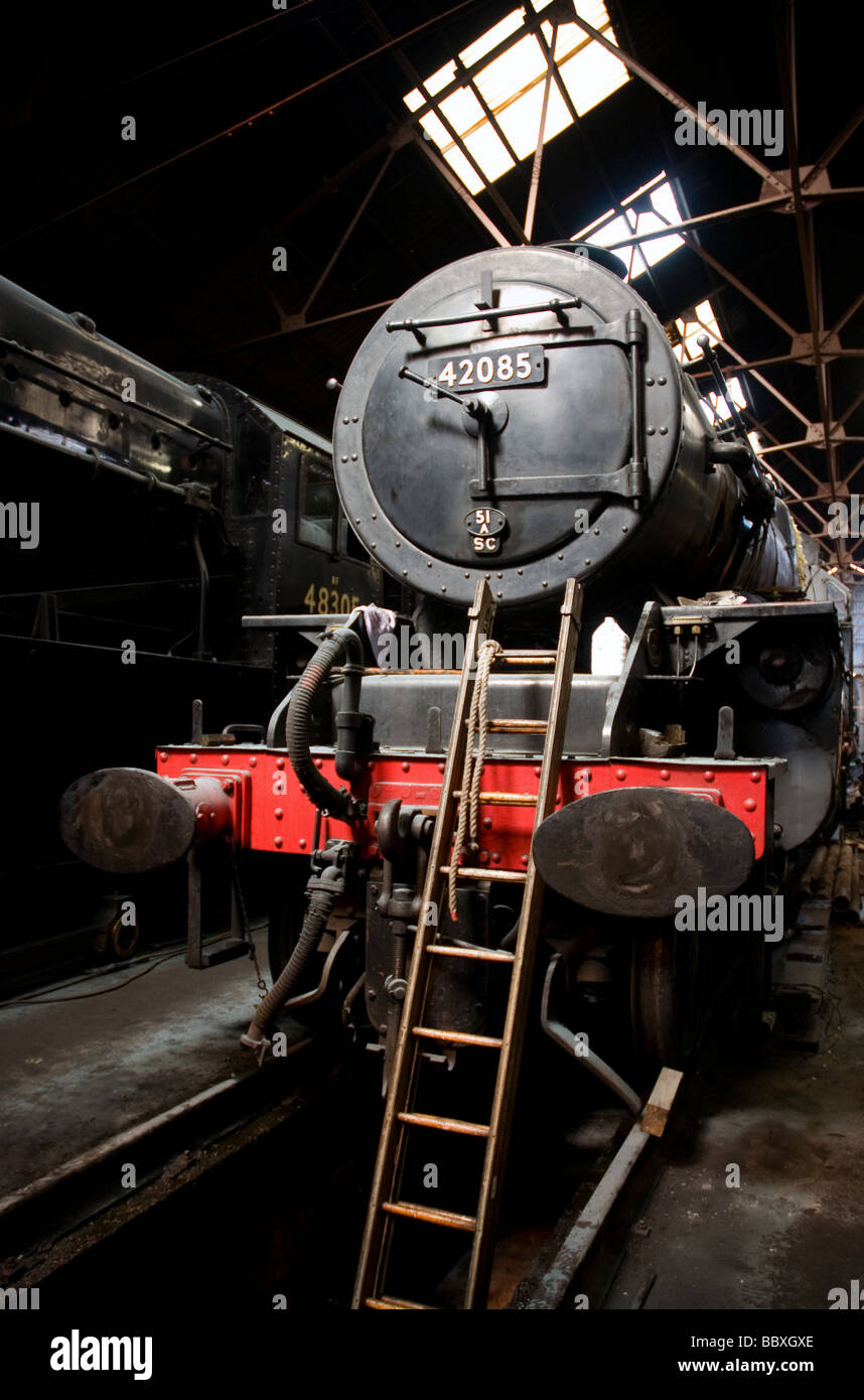class 4mt fairburn tank engine 42085 in the shed at the great central ...
