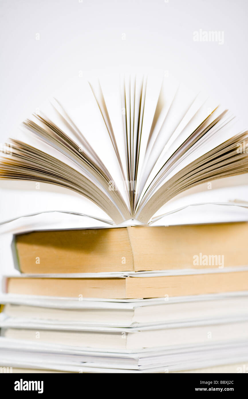An open book Stock Photo - Alamy