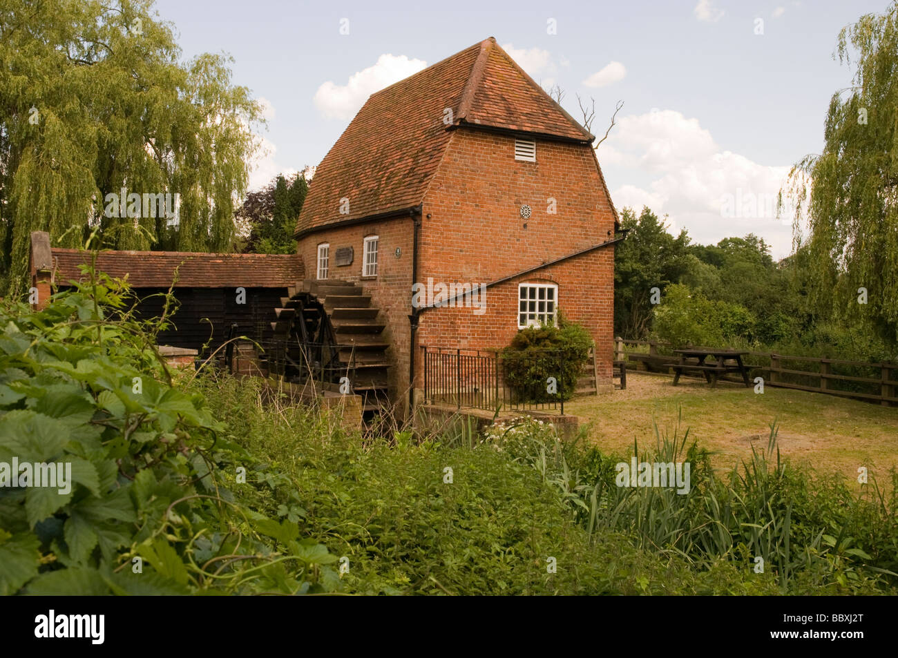 Water wheel cobham hi-res stock photography and images - Alamy