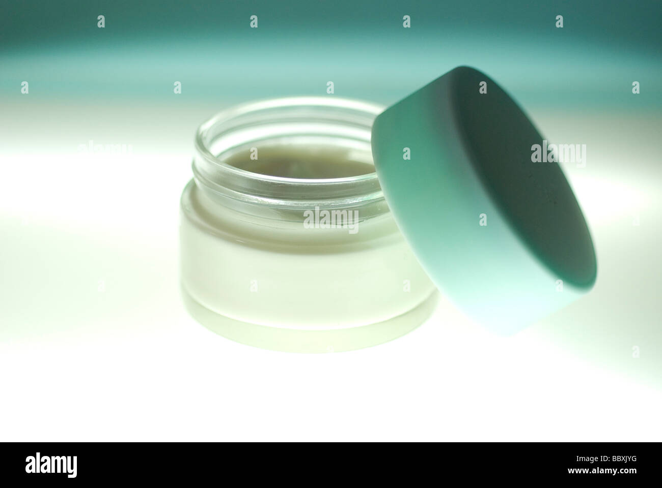 Face cream hi-res stock photography and images - Alamy