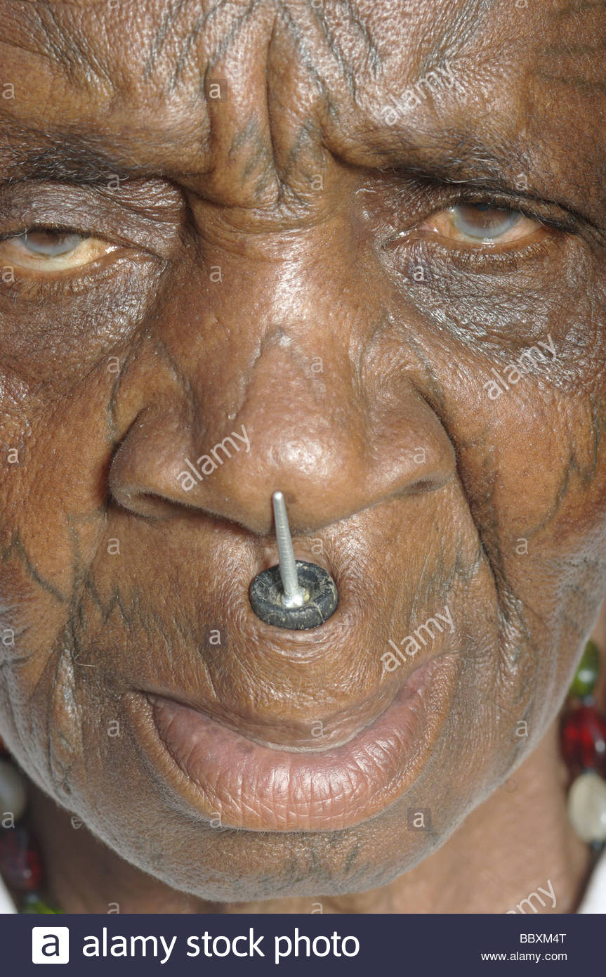 Makonde Stock Photos & Makonde Stock Images - Alamy