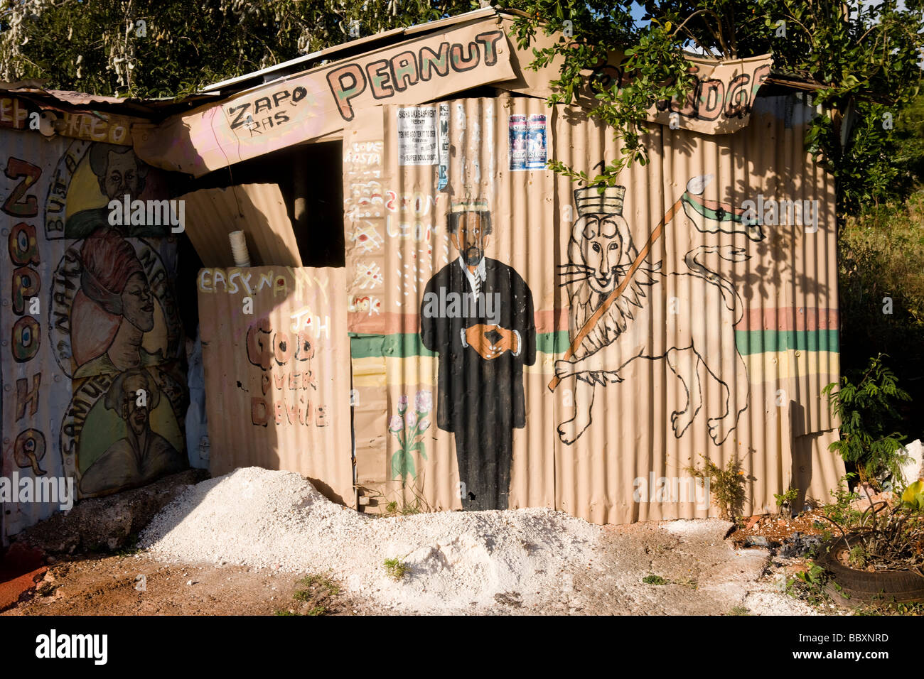 Poor house jamaica hi-res stock photography and images - Alamy