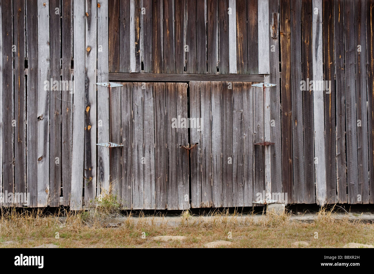 Old wood wooden building buildings hi-res stock photography and images ...