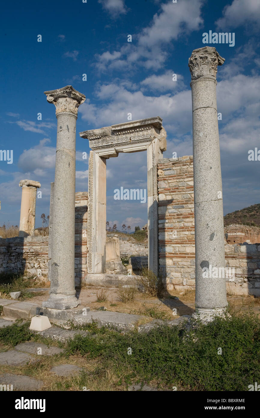 The Roman ruins of the city of Ephesus in Turkey Stock Photo - Alamy