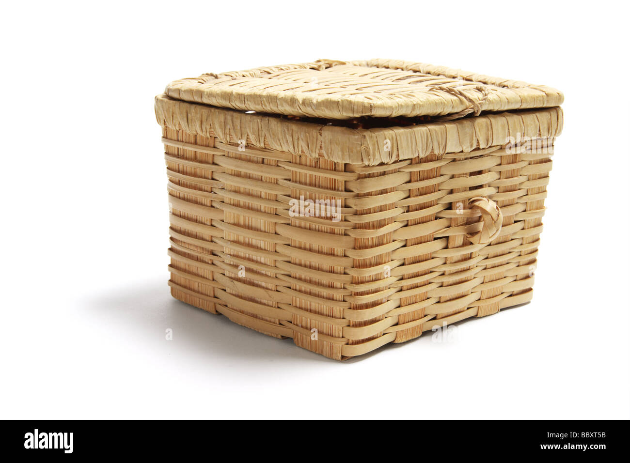 Closed basket hi-res stock photography and images - Alamy