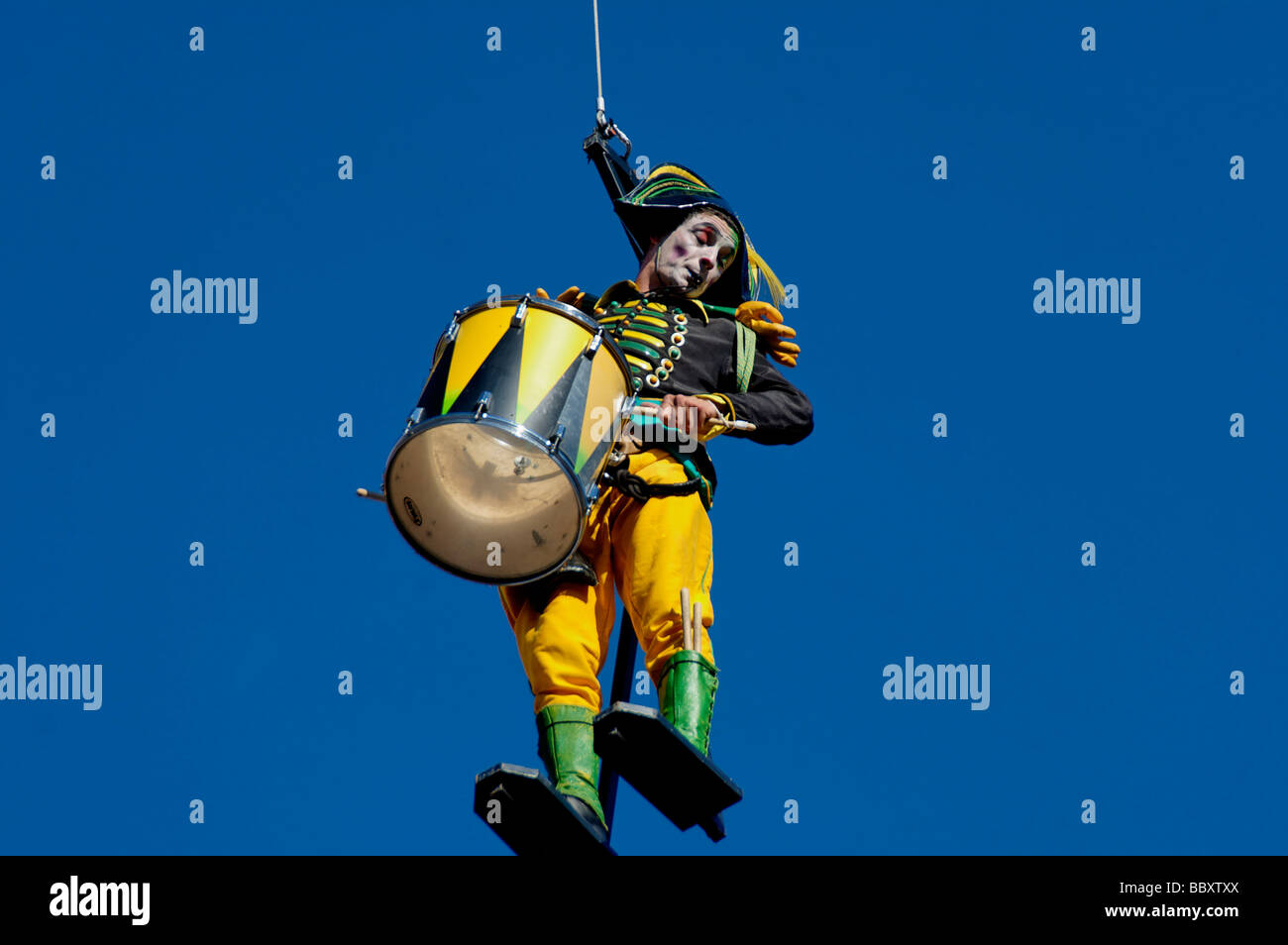 Suspended clothes hi-res stock photography and images - Alamy