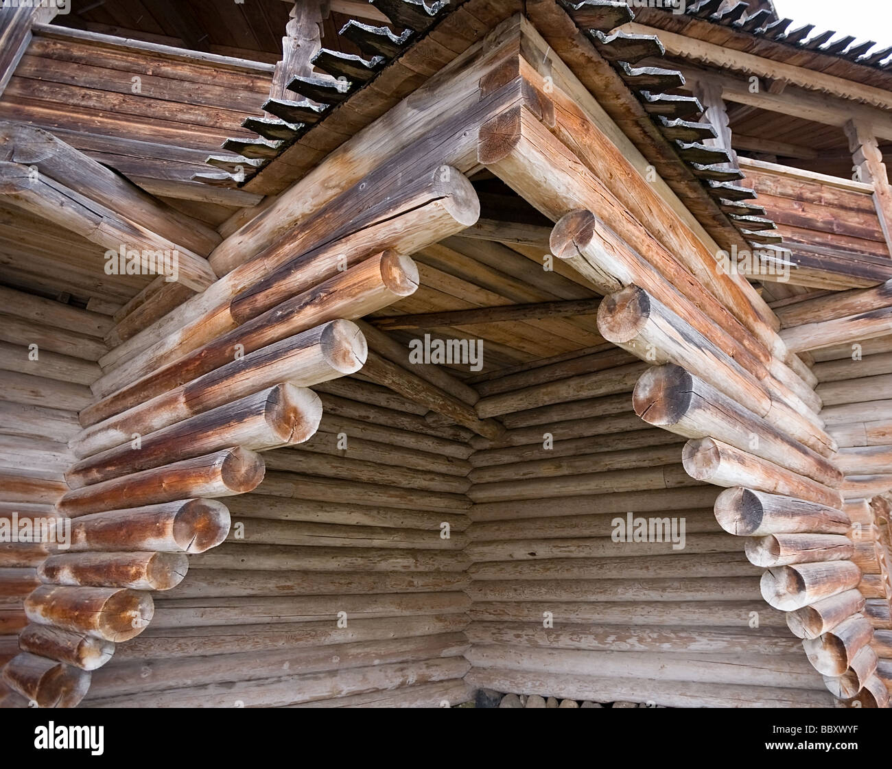 under construction house from wooden logs Stock Photo - Alamy