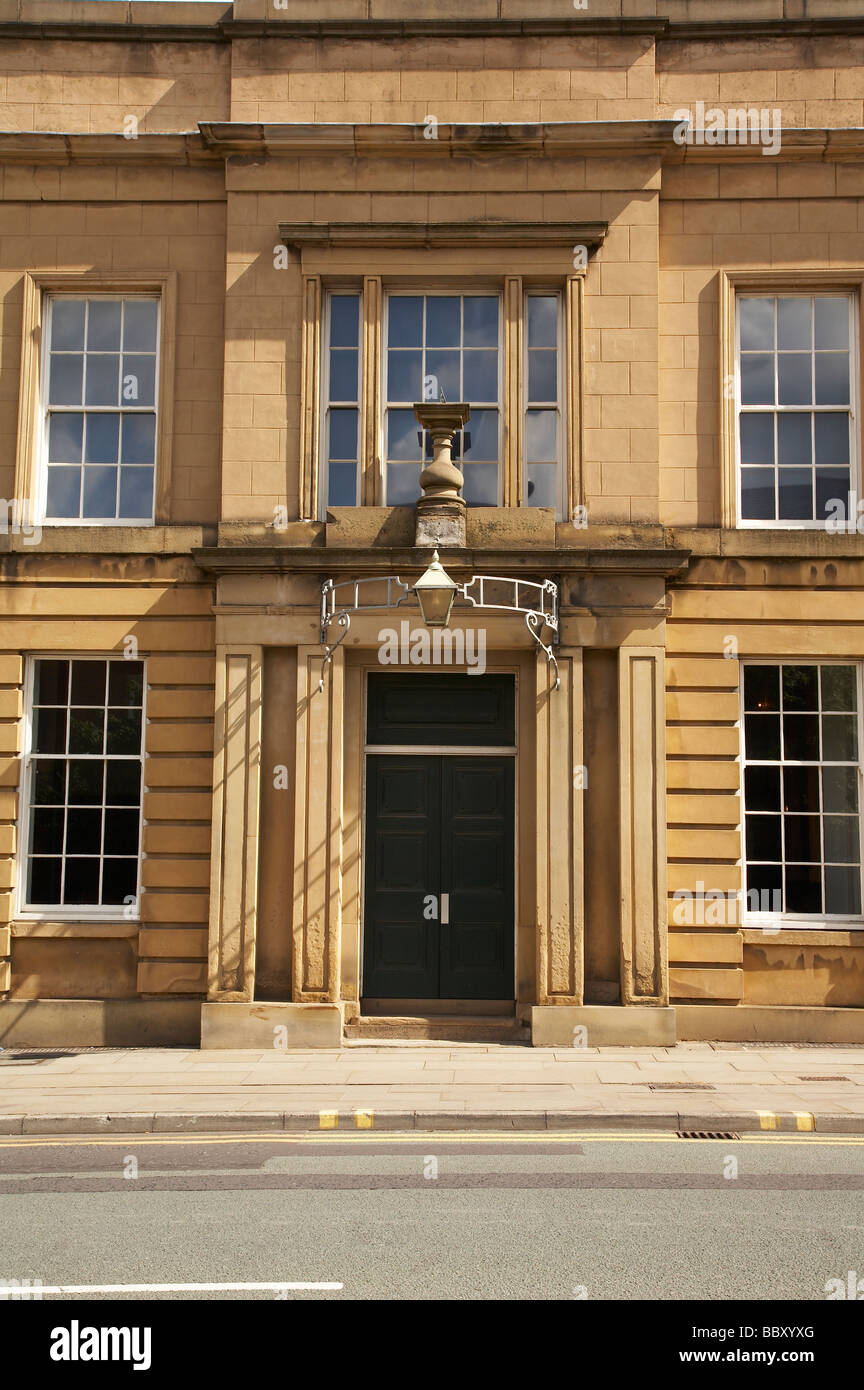 Liverpool road station hi-res stock photography and images - Alamy
