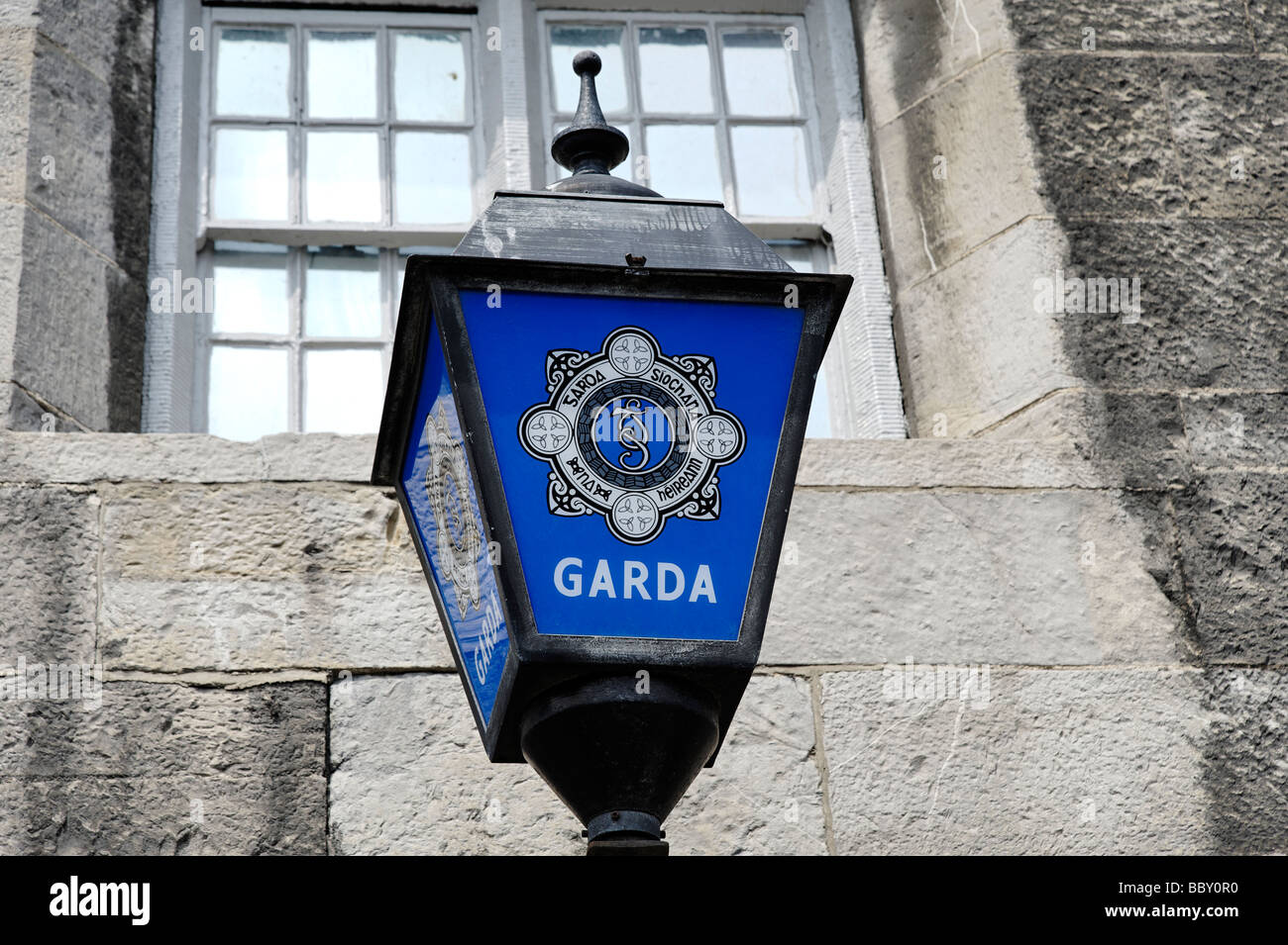Garda police hi-res stock photography and images - Alamy
