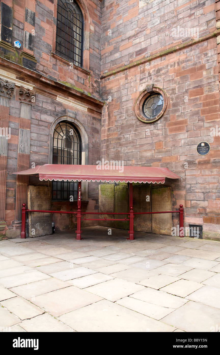 Empty stall hi-res stock photography and images - Alamy