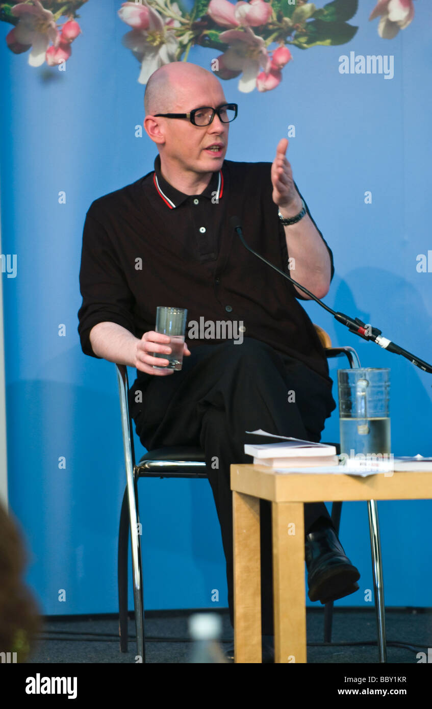 David peace hi-res stock photography and images - Alamy