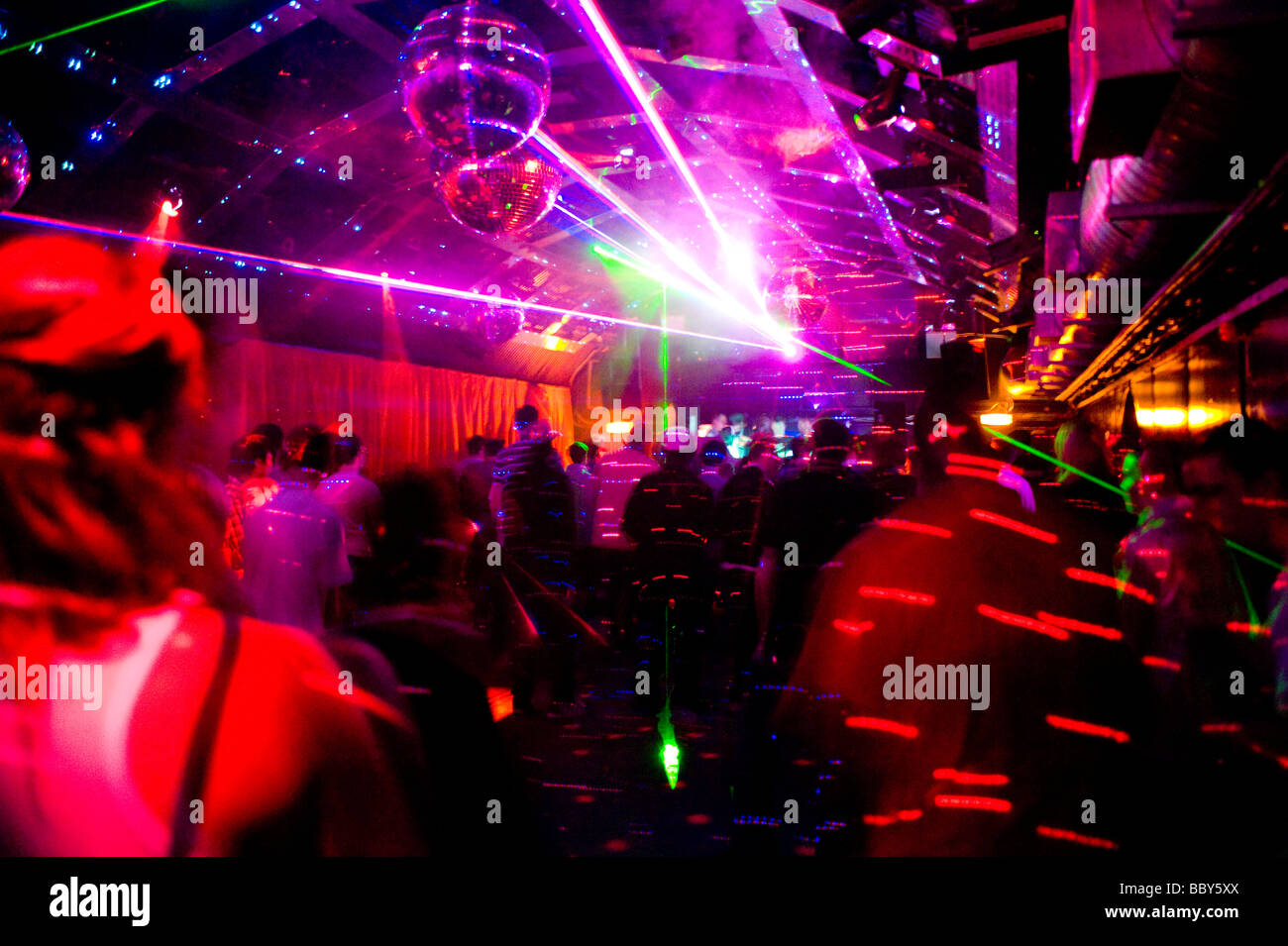 People dancing at a night club Stock Photo - Alamy