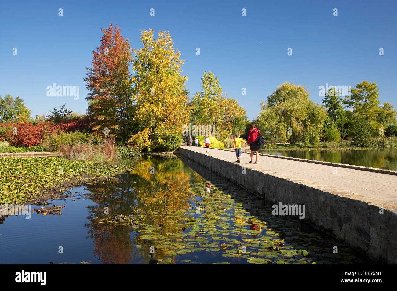 Autumn color bridge park people hi-res stock photography and images - Alamy