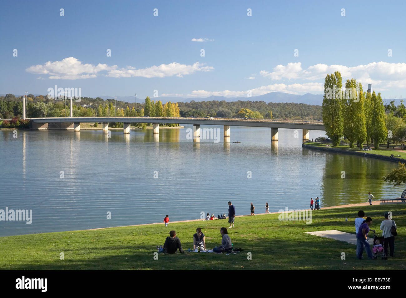 Commonwealth Avenue Bridge and Lake Burley Griffin Canberra ACT ...