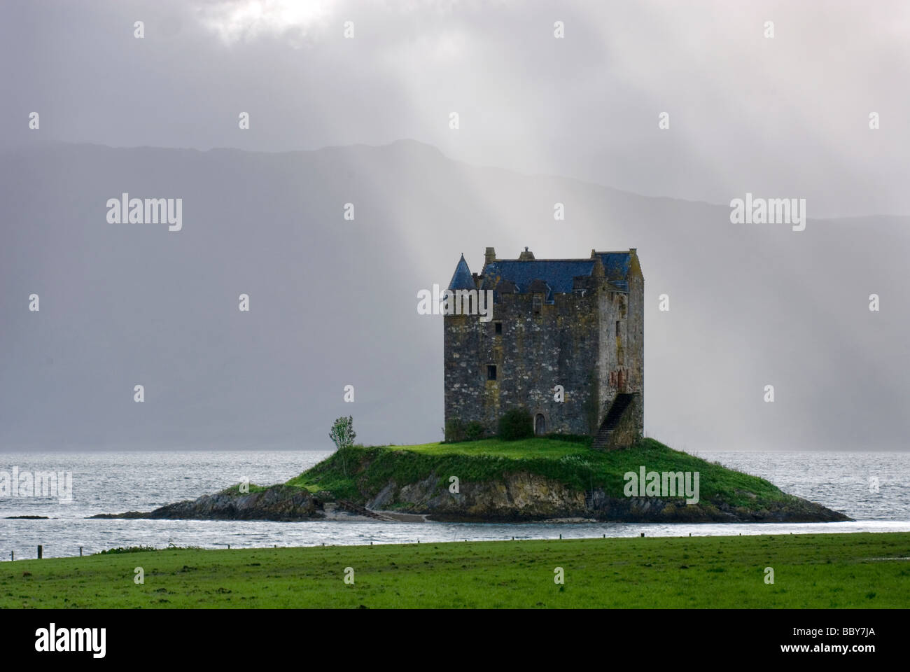 Castle Stalker Port Appin Scotland This Castle was made famous by ...