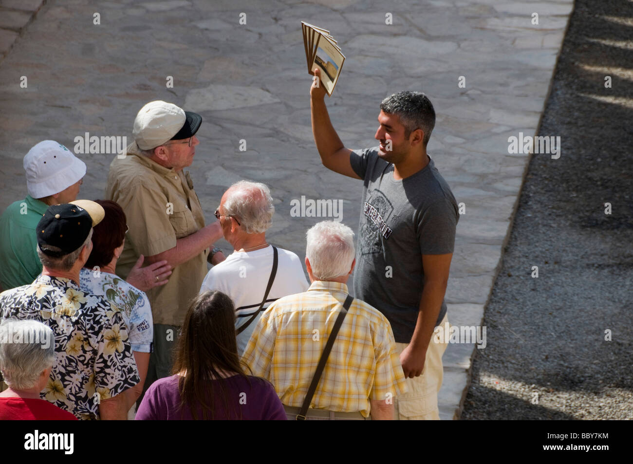 Tourist guide hi-res stock photography and images - Alamy