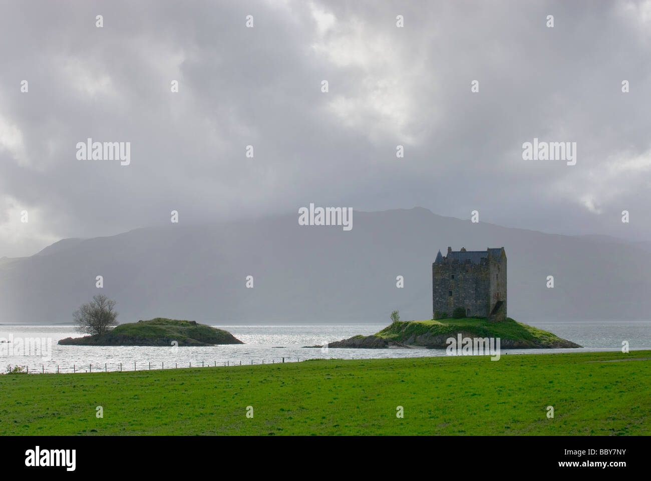 Castle Stalker Port Appin Scotland This Castle was made famous by ...