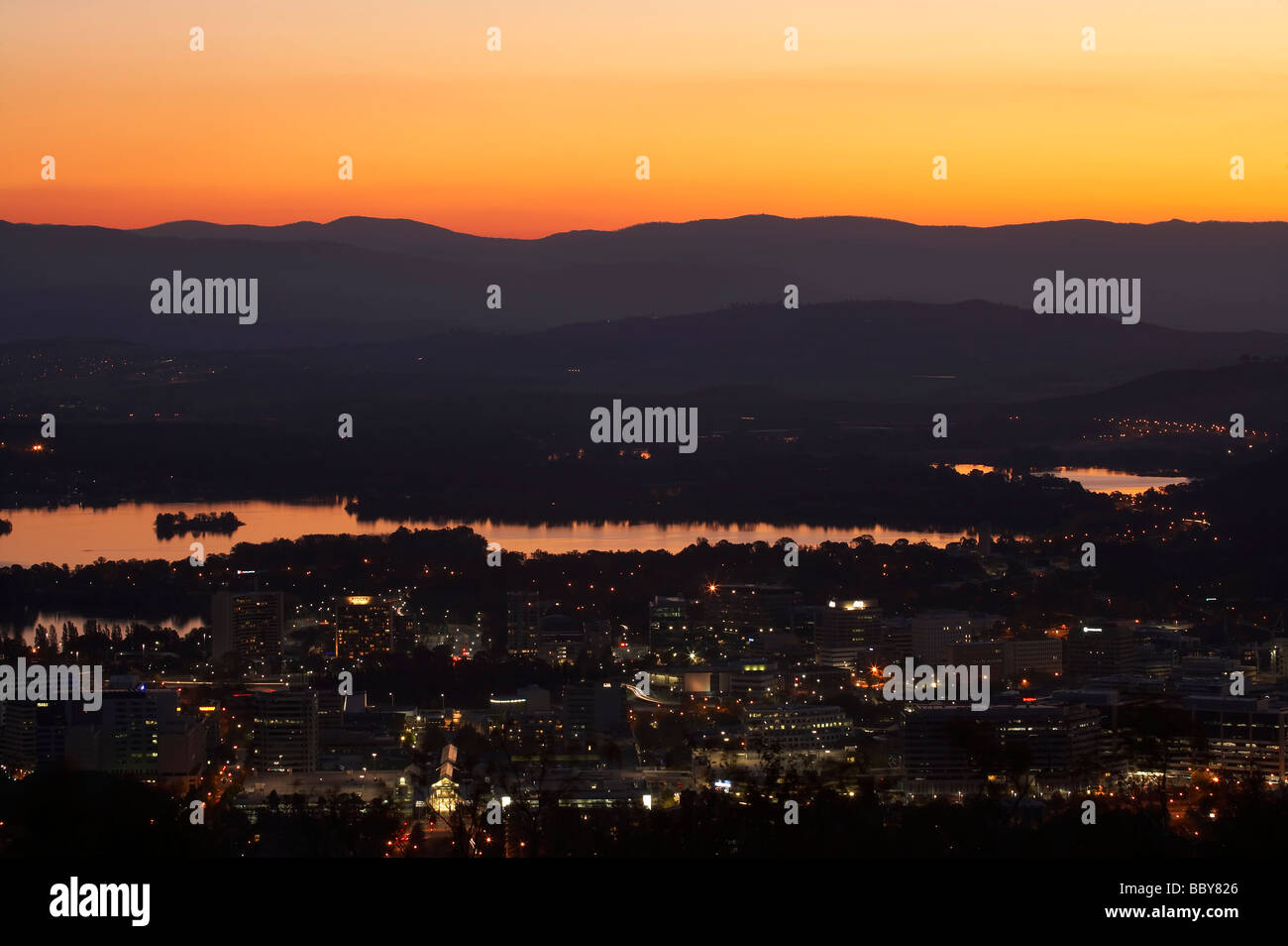 Canberra city lights hi-res stock photography and images - Alamy