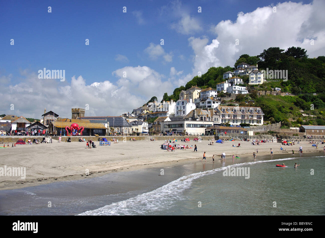 Looe town centre hi-res stock photography and images - Alamy