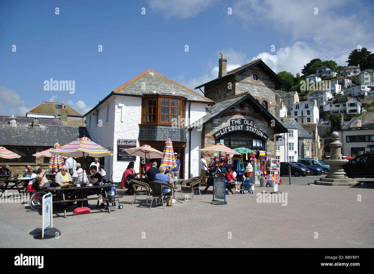 Looe town centre hi-res stock photography and images - Alamy