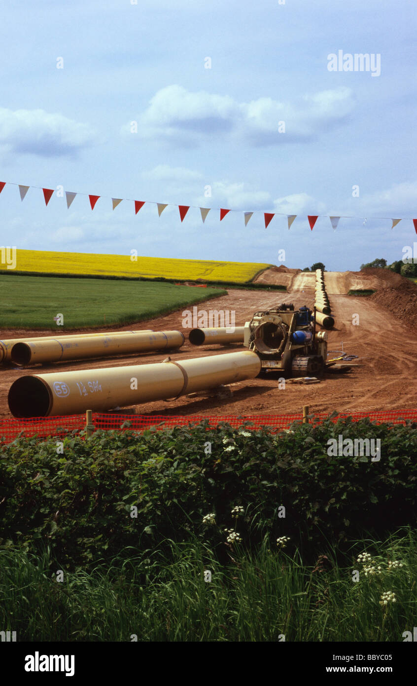 laying of giant gas pipeline running through countryside near Saxton ...