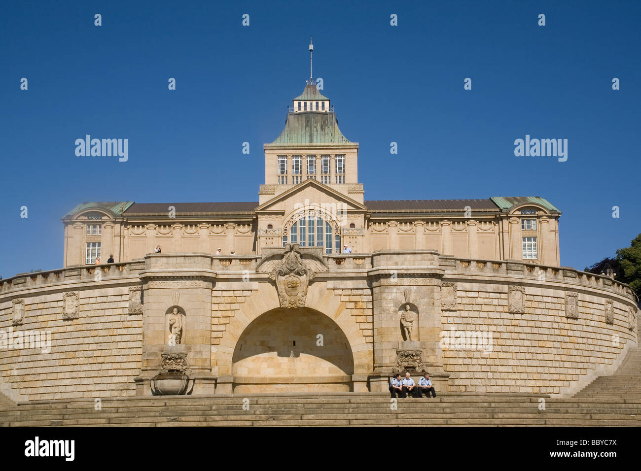 Embankment museum hi-res stock photography and images - Alamy