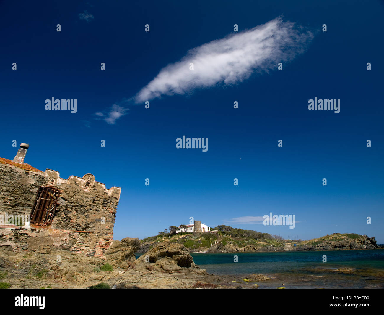 Cloud island hi-res stock photography and images - Alamy