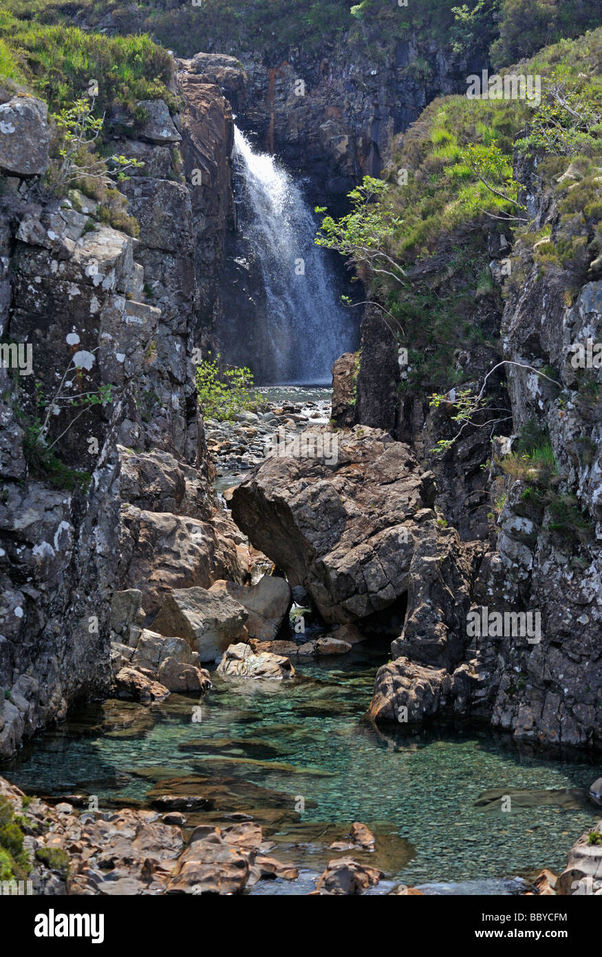 Formation of rock pools hi-res stock photography and images - Alamy