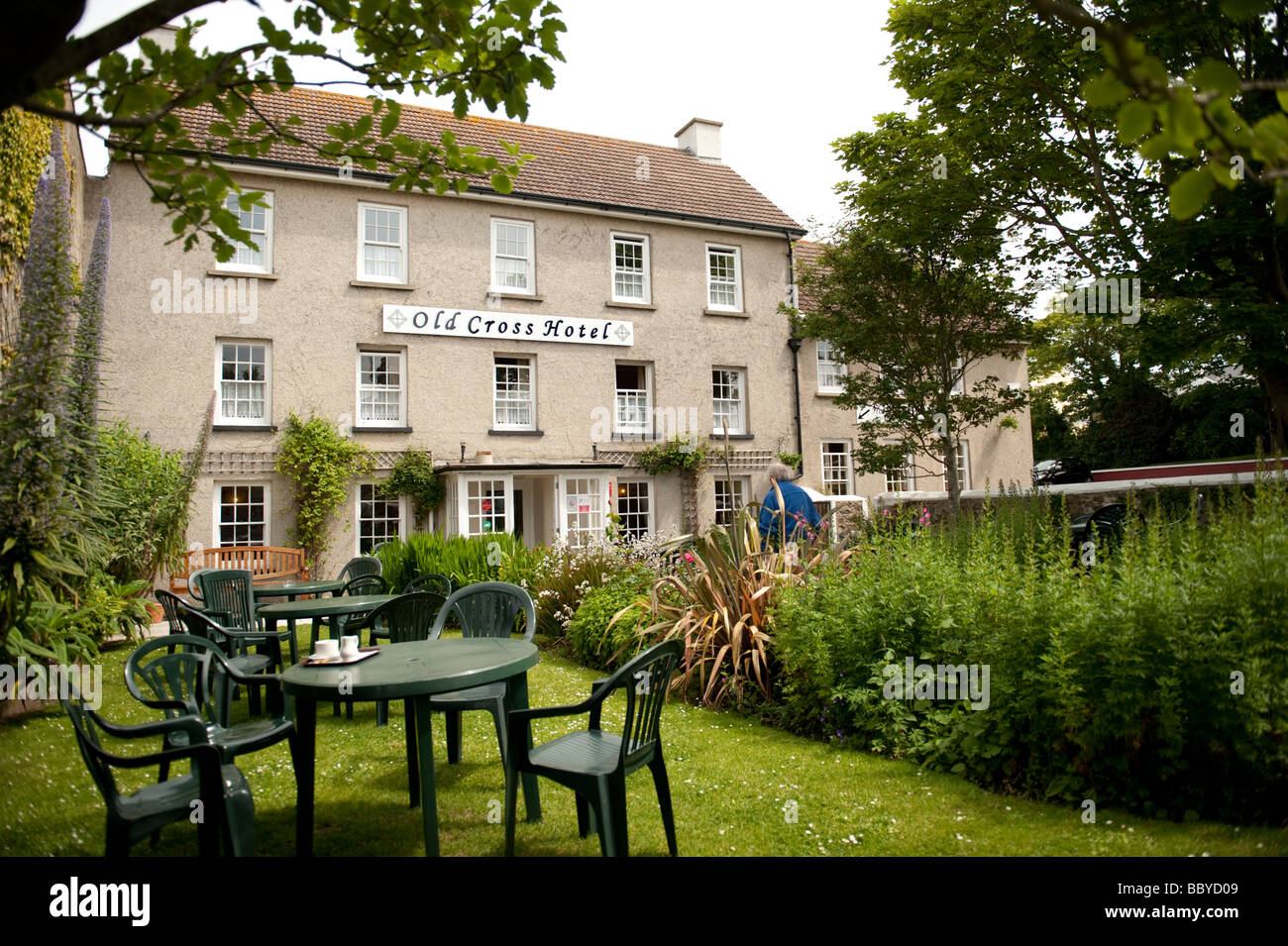 Cross hotel st davids hi-res stock photography and images - Alamy