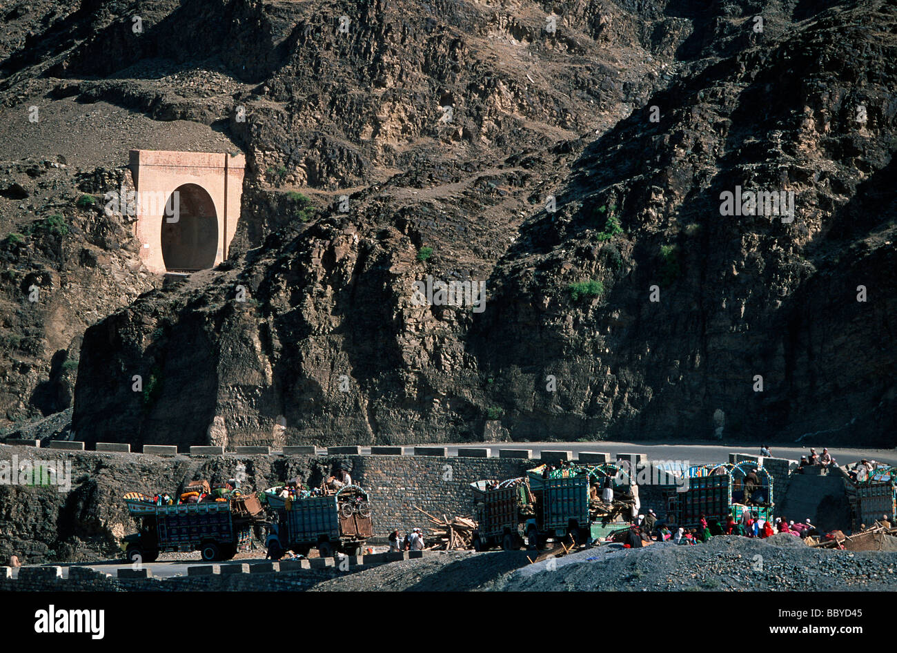 Khyber pass hi-res stock photography and images - Alamy