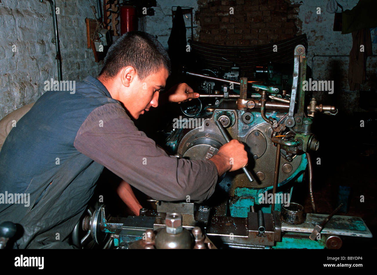 Darra adam khel gun hi-res stock photography and images - Alamy