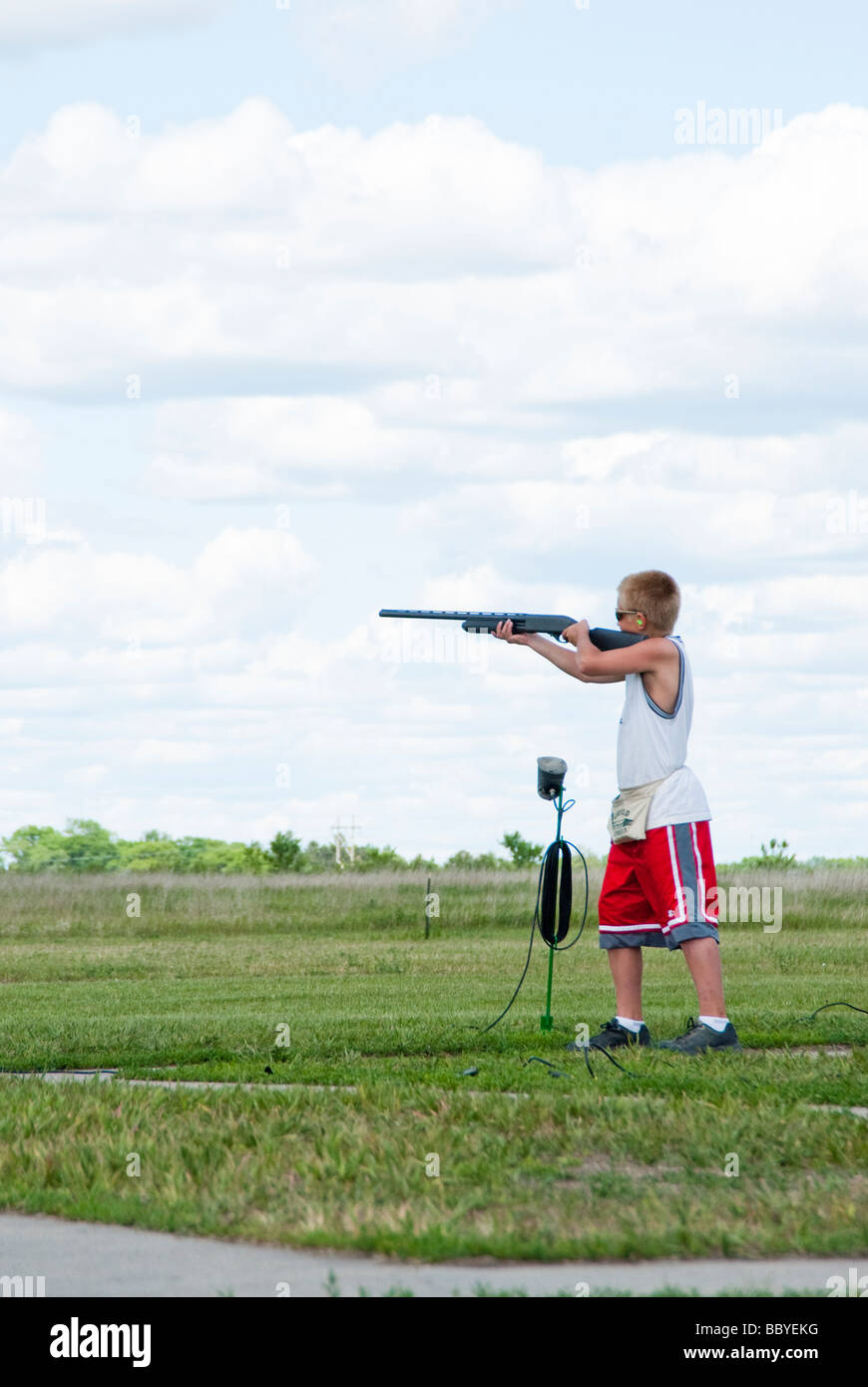 Trap shooting hi-res stock photography and images - Alamy