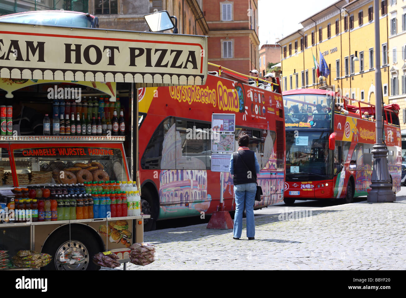 Pizza Kiosk Stock Photos & Pizza Kiosk Stock Images - Alamy