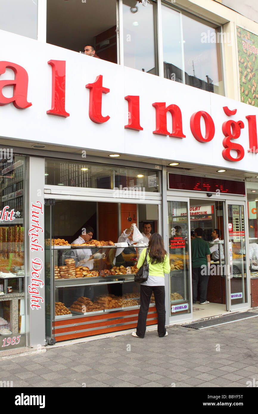 Turkish bakery and cake shop hi-res stock photography and images - Alamy