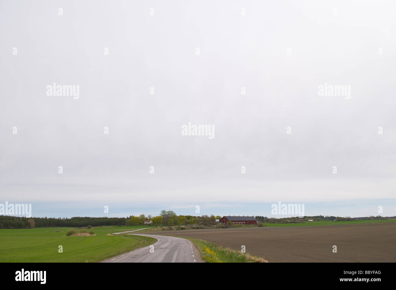 Flat agricultural landscape hi-res stock photography and images - Alamy