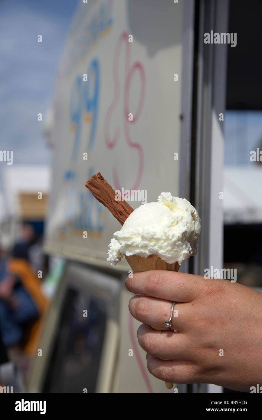 99 ice cream cone hi-res stock photography and images - Alamy