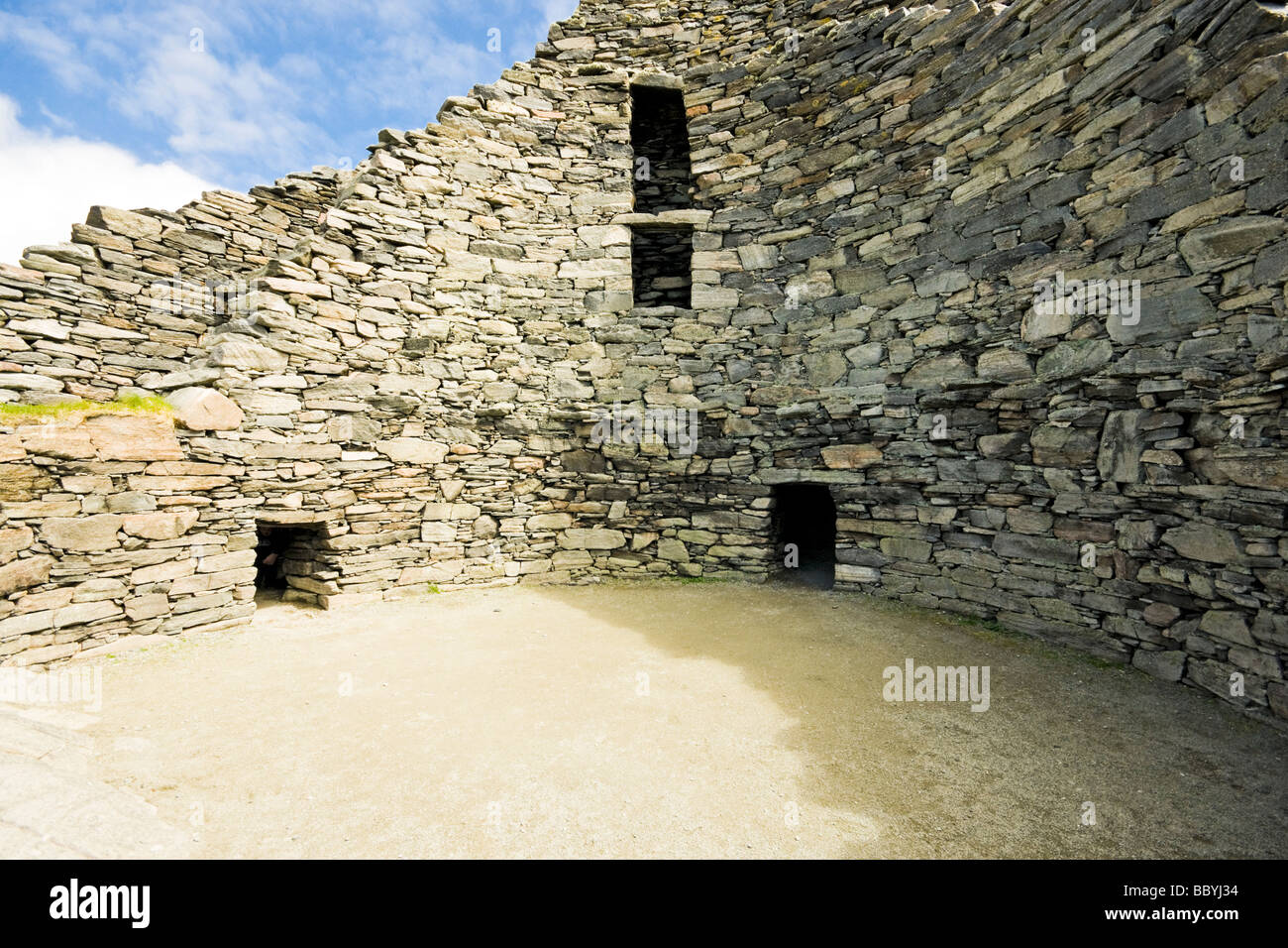 Doune carloway broch hi-res stock photography and images - Alamy
