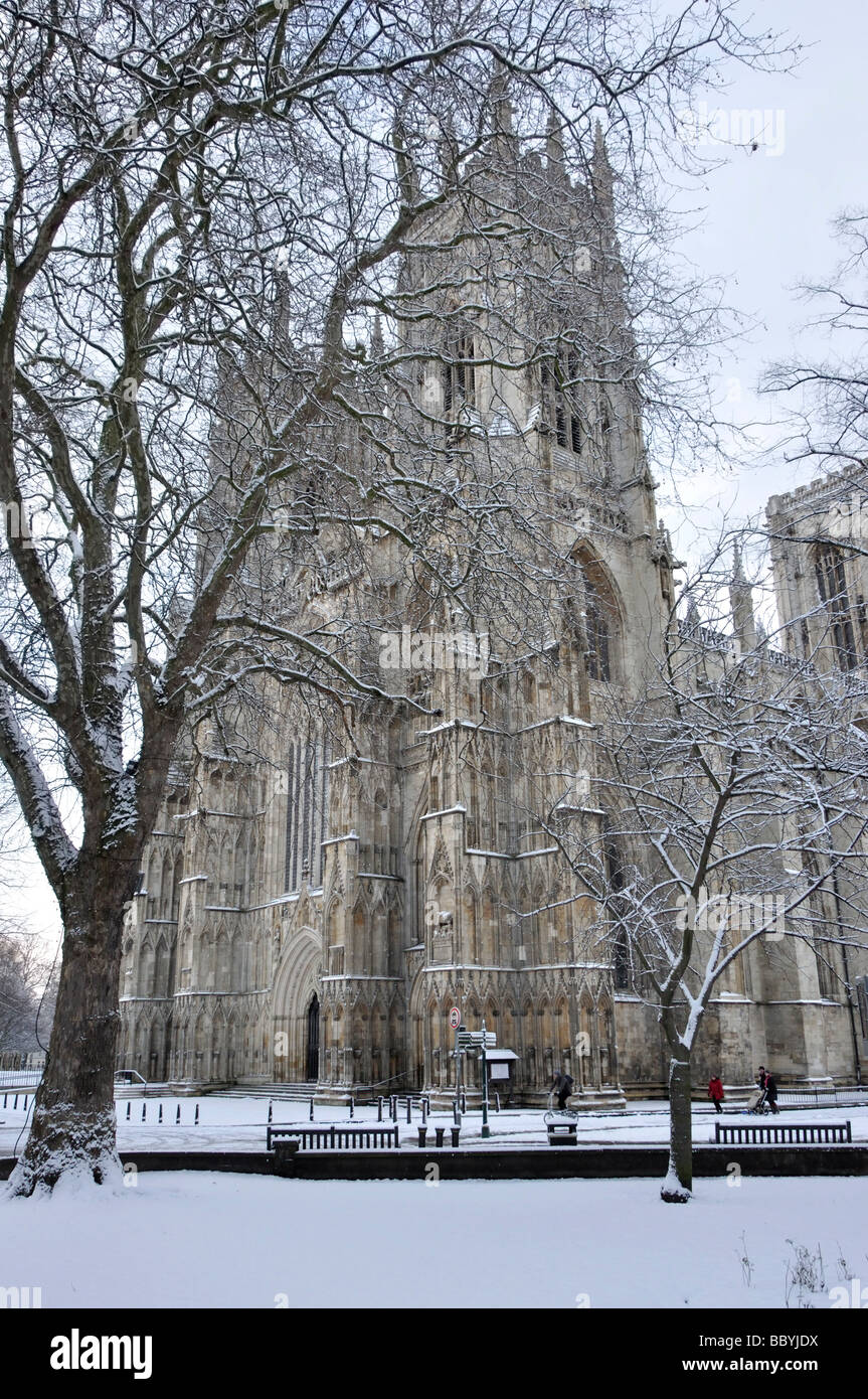 York snow uk hi-res stock photography and images - Alamy
