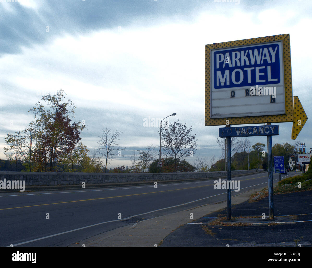 Canada motel hi-res stock photography and images - Alamy