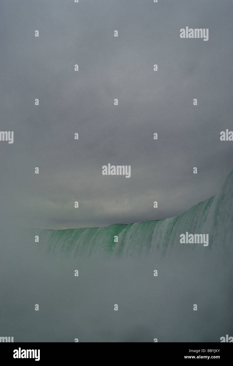 Lip of waterfall hi-res stock photography and images - Alamy