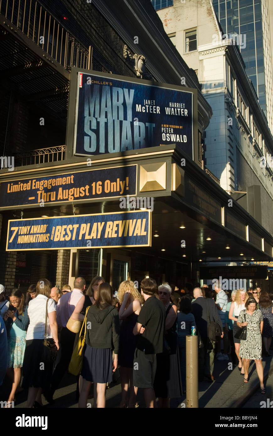 The broadhurst theatre hi-res stock photography and images - Alamy